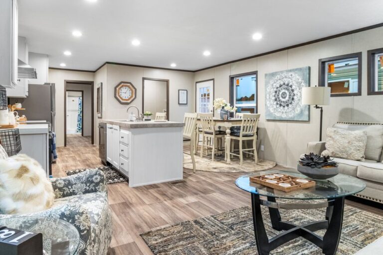 Clayton Colossal - Granger Mobile Homes